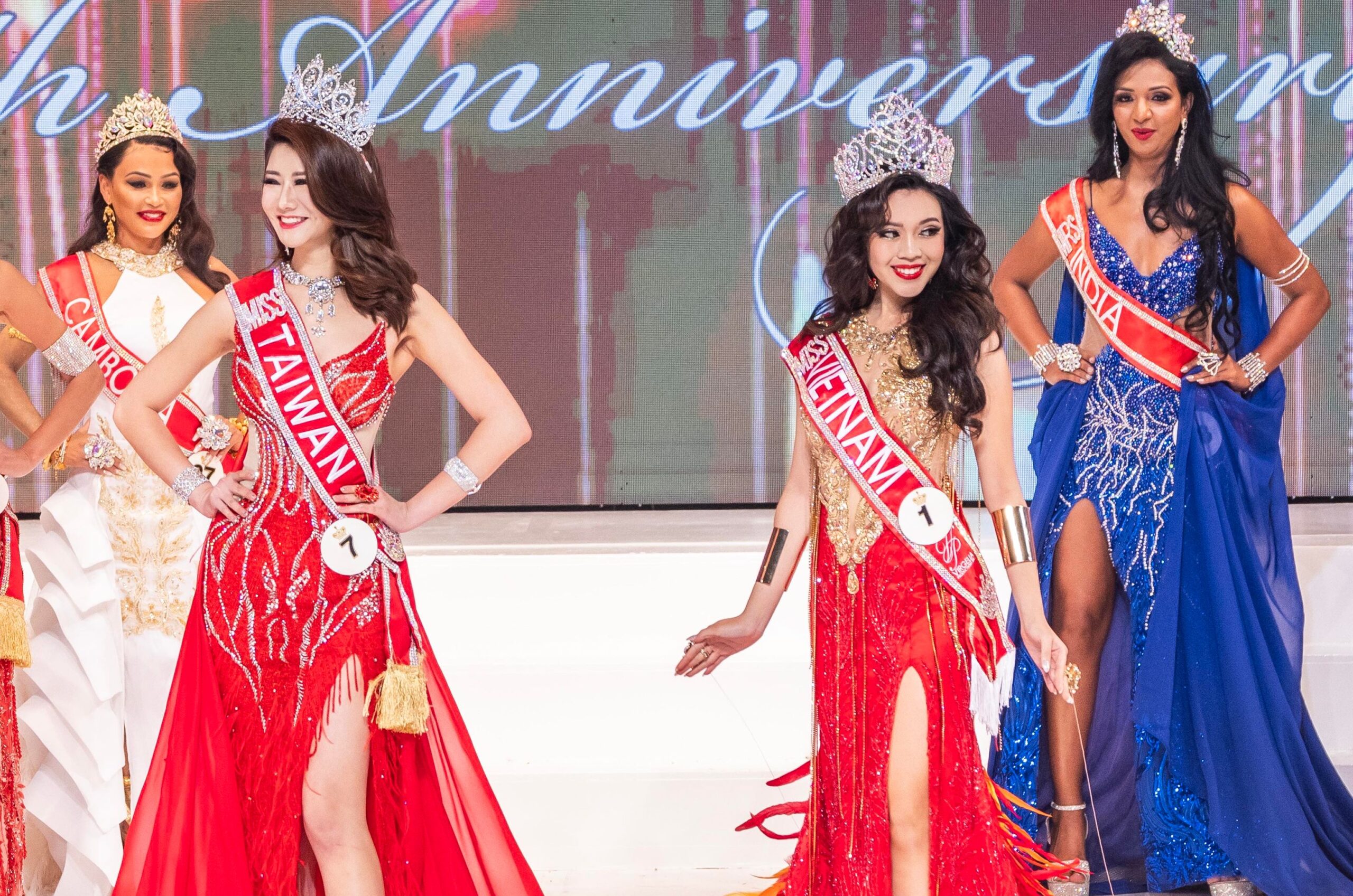 Miss Sandy Nguyễn: Proud to won the most noble title when being very ...