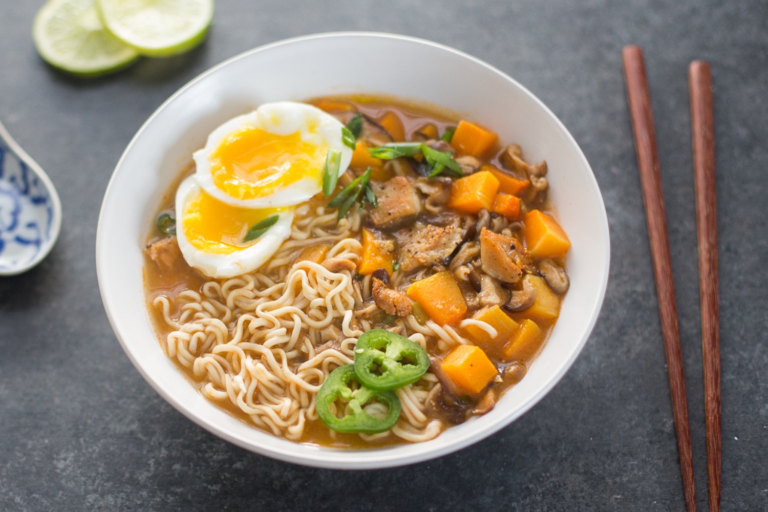 Mì tôm - Vừa ngon miệng vừa bổ dưỡng khi ăn đúng cách - LAVYON