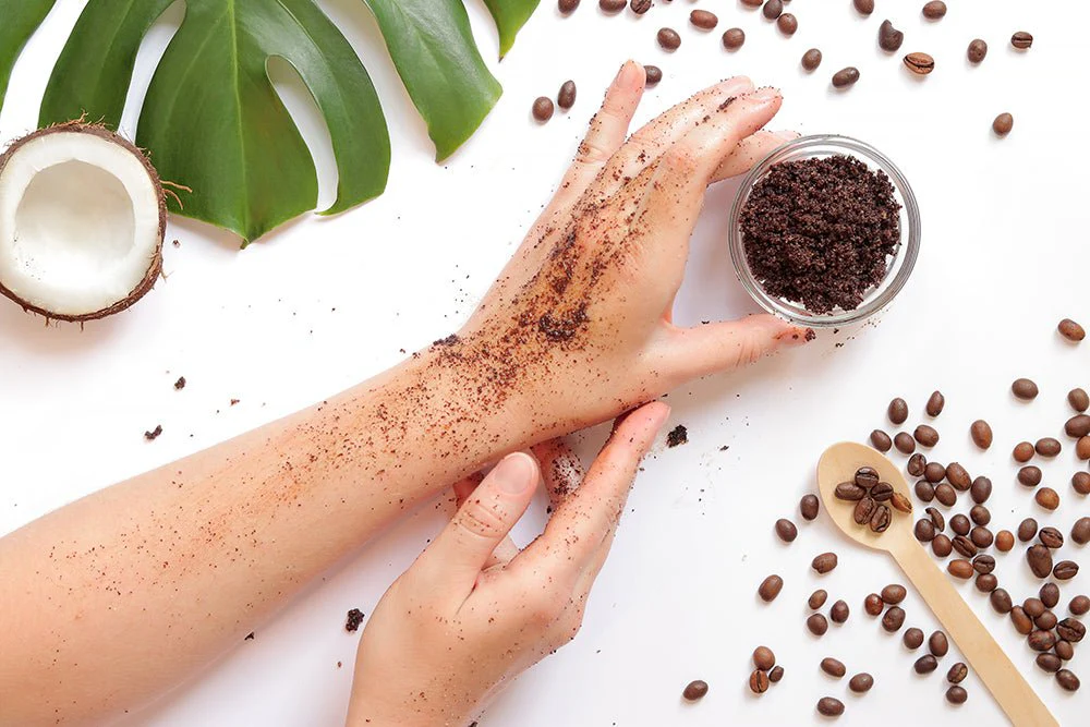 6 ways to exfoliate with coffee for a bright white body
